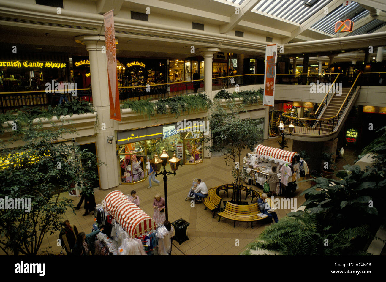 Metro centre shopping centre gateshead hi-res stock photography and ...
