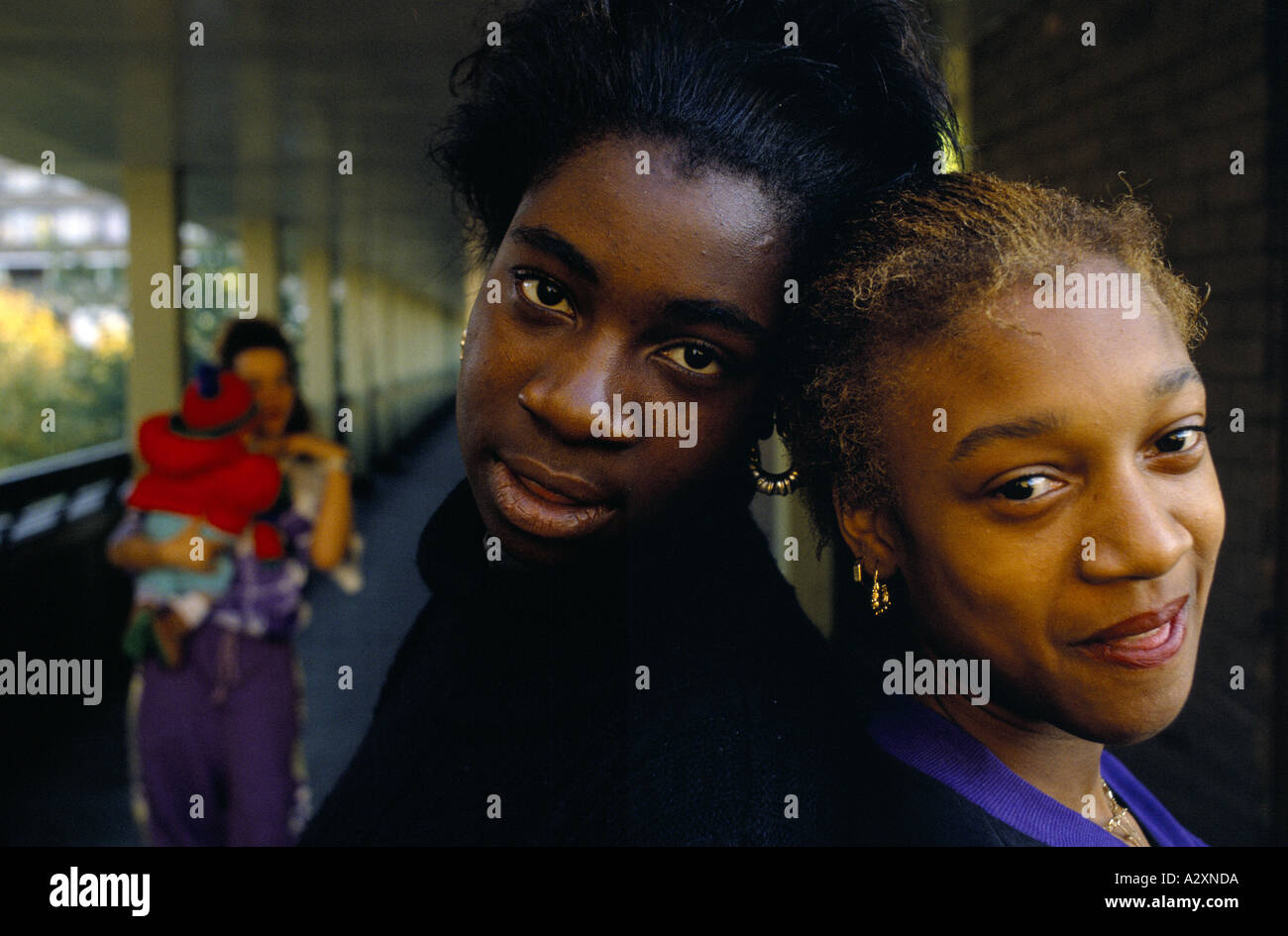 YOUNG WOMEN ON NORTH PECKHAM HOUSING ESTATE, LONDON Stock Photo - Alamy