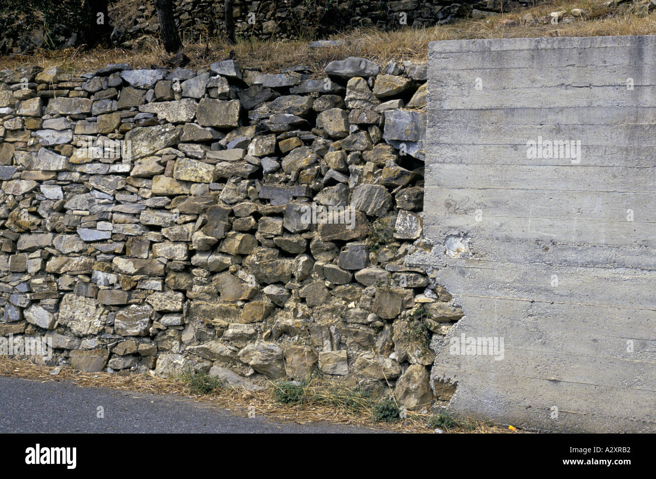 italian walls liguria the characteristic stone walls of italy s olive ...