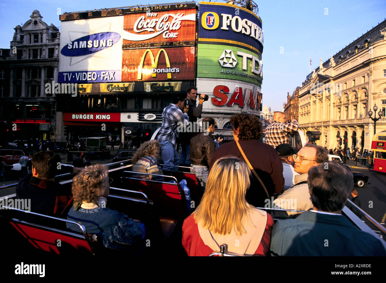 London adverts hi-res stock photography and images - Alamy