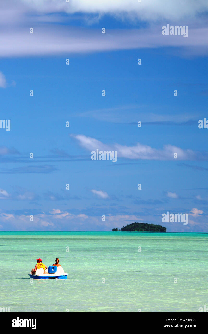 Paddle Boat in Aitutaki Lagoon Cook islands Polynesia Stock Photo - Alamy