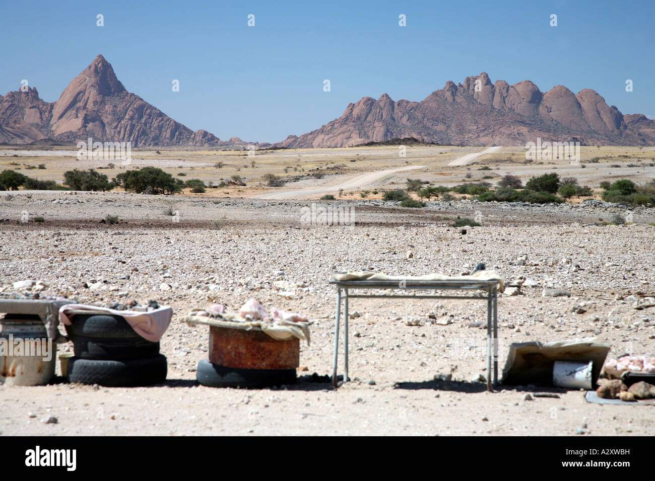 Spitzkoppe mountains with market stall selling crystals - Erongo ...