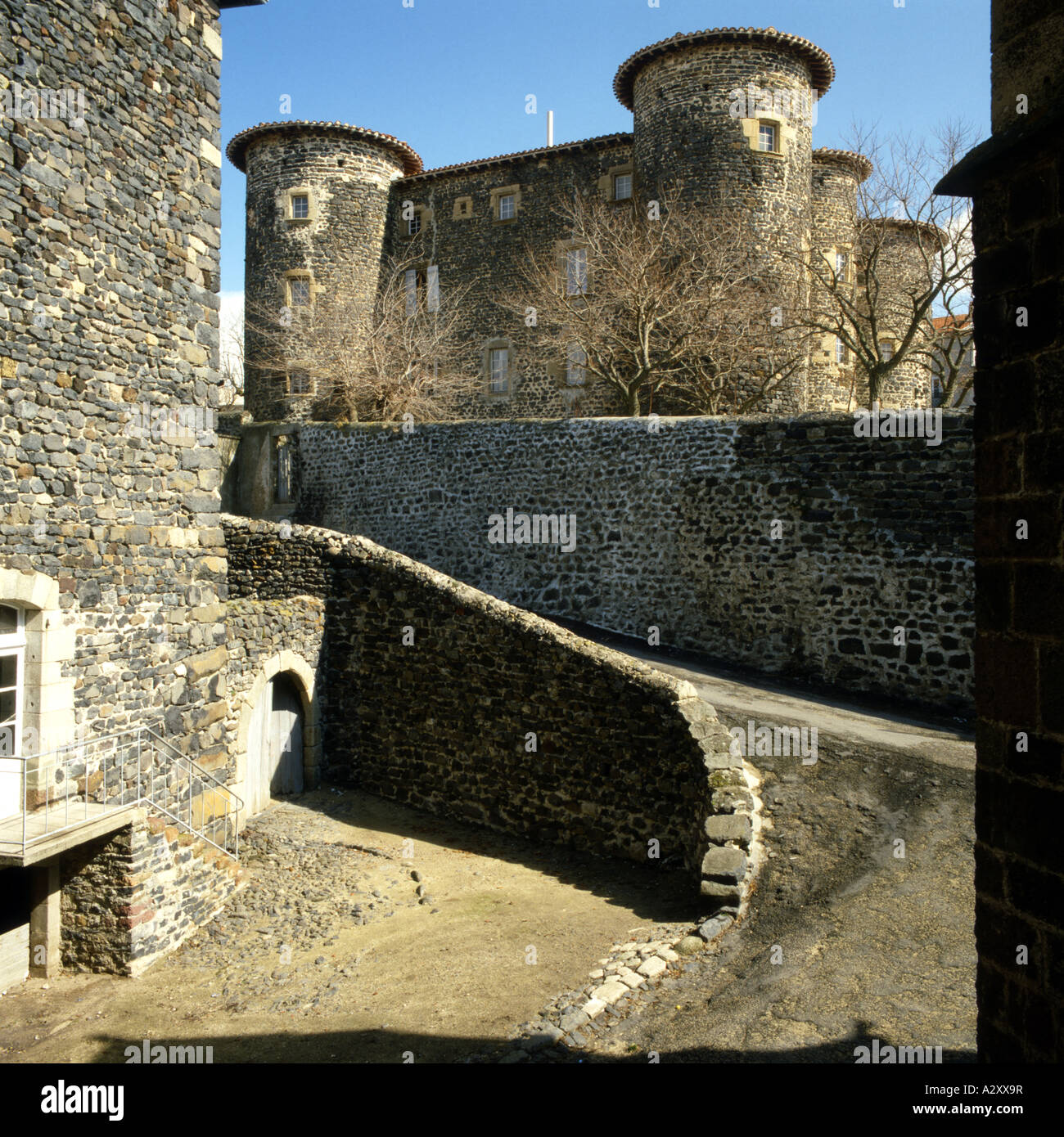 FRANCE, AUVERGNE, BASALT CHATEAU IN LE MONASTIER Stock Photo - Alamy