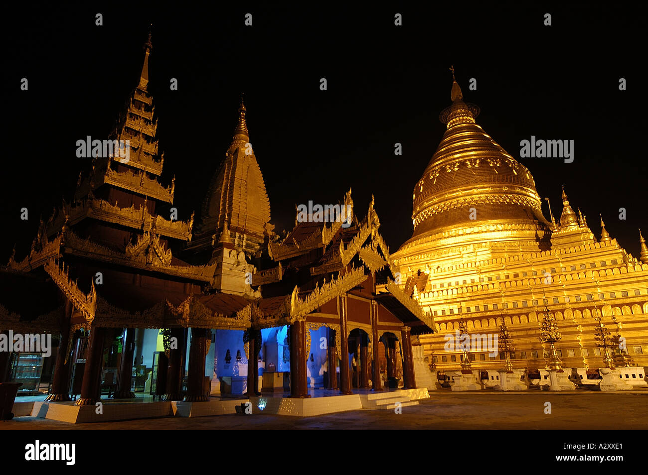 night time Shwezigon Pagoda Bagan Burma Myanmar Stock Photo - Alamy