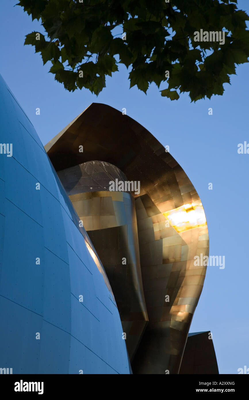 Reflective tiles in the Science Fiction Museum building Seattle Center ...