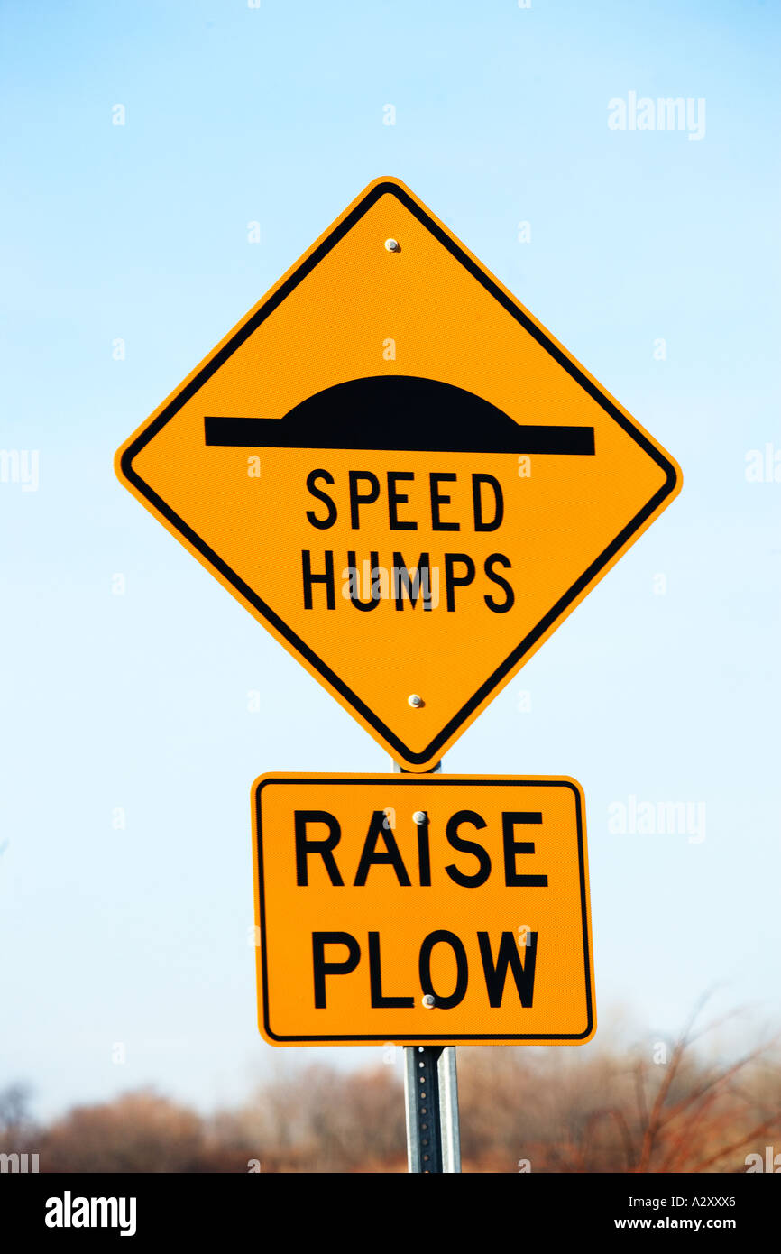 ROAD SIGN, SPEED HUMP Stock Photo - Alamy