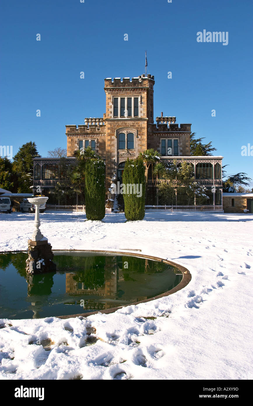 Dunedin snow south island new hi-res stock photography and images - Alamy