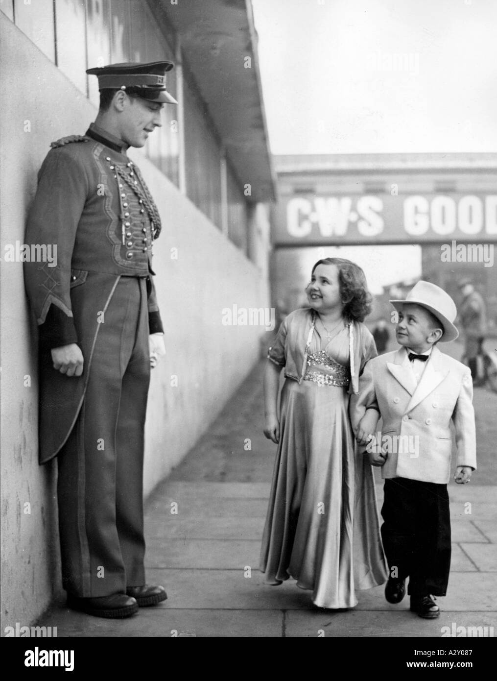 Two people in little Black and White Stock Photos & Images - Alamy