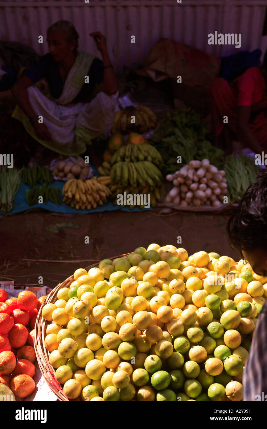 INDIA NORTH GOA THE CALANGUTE FRUIT AND VEGETABLE MARKET Stock Photo ...