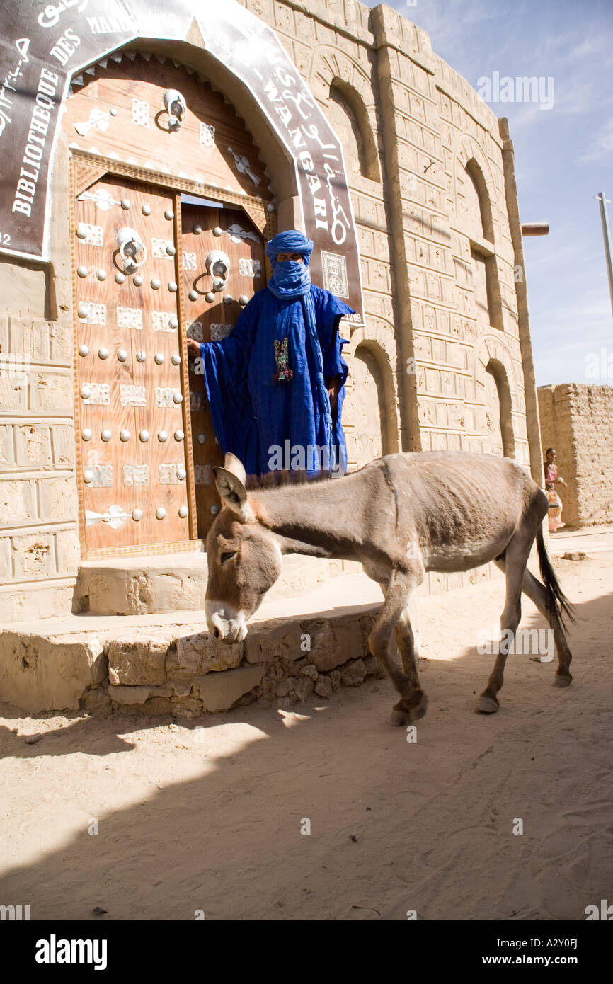 Tuareg man in Timbuktu, Mali, West Africa Stock Photo - Alamy