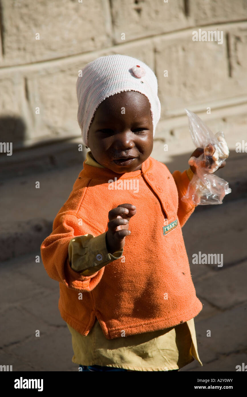 Tuareg child in Timbuktu, Mali, West Africa Stock Photo - Alamy