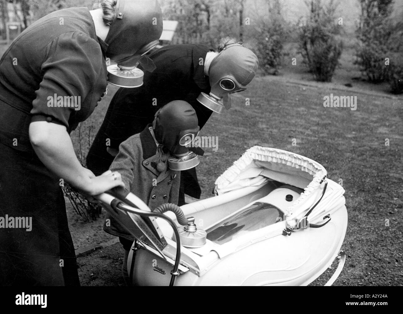 People in buggy Black and White Stock Photos & Images - Alamy