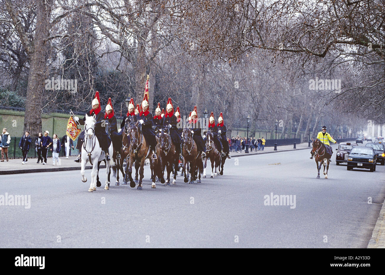 Cavalry soldiers on horseback hi-res stock photography and images - Alamy