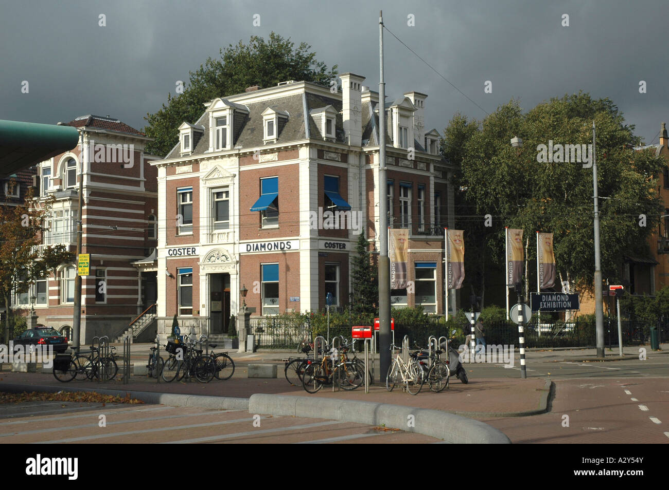 Coster land hi-res stock photography and images - Alamy