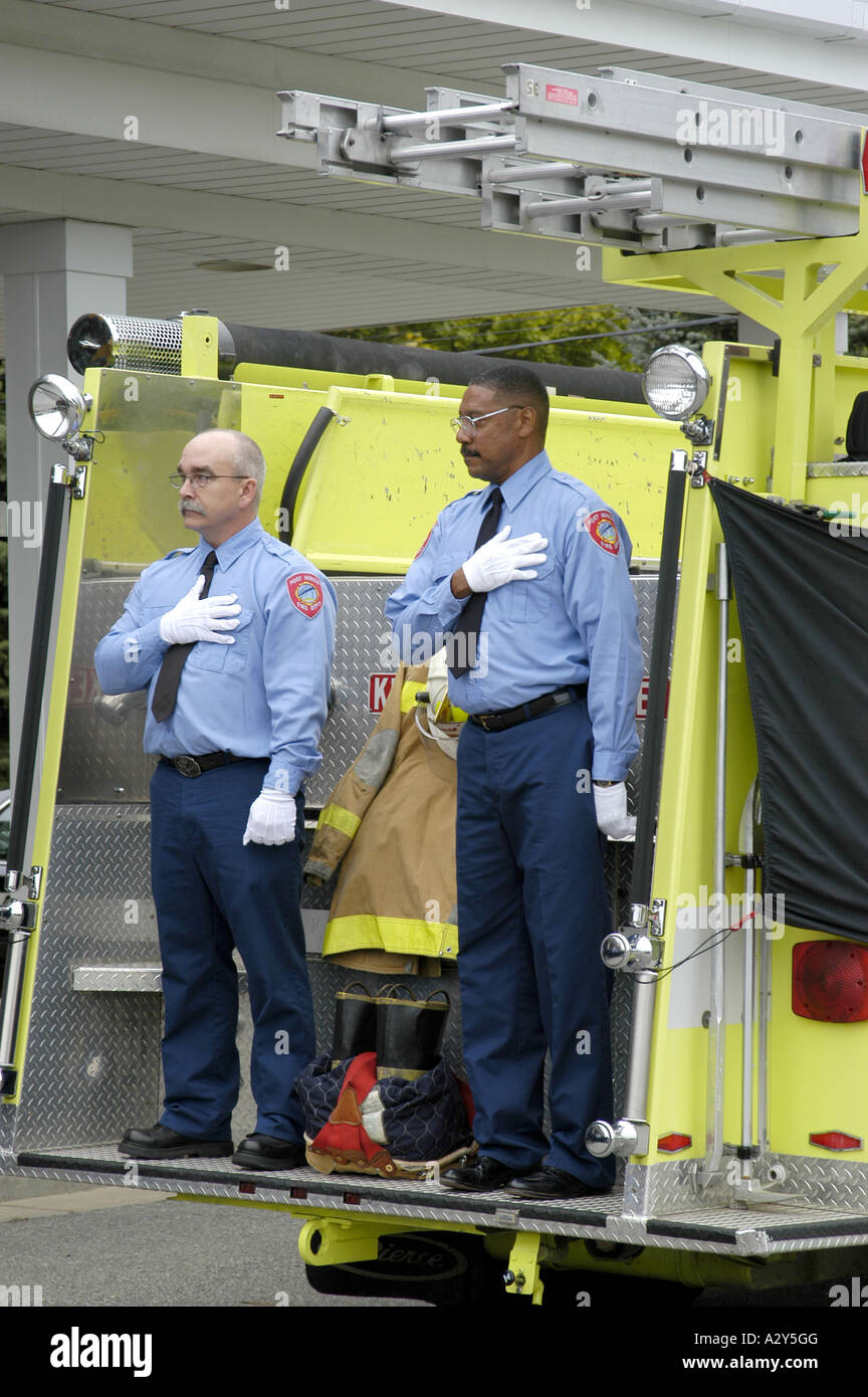 Fire fighters attend hi-res stock photography and images - Alamy