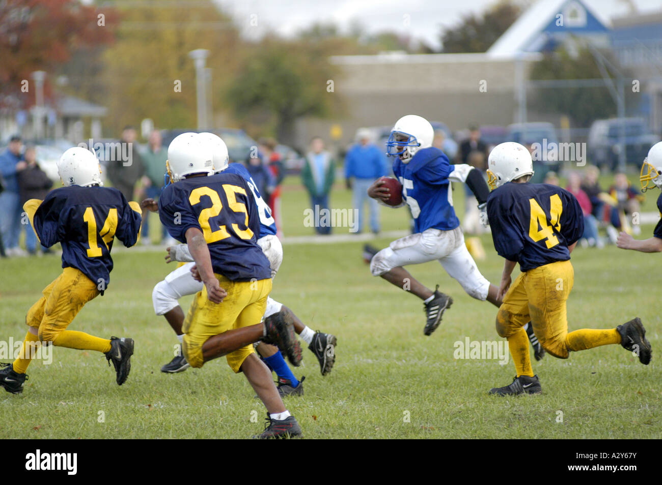 Middle school hi-res stock photography and images - Alamy