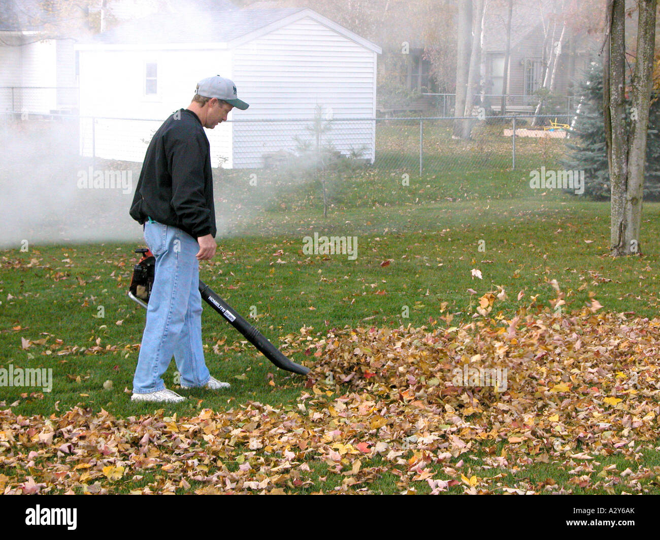 Raking Leaves Family Stock Photos & Raking Leaves Family Stock Images ...