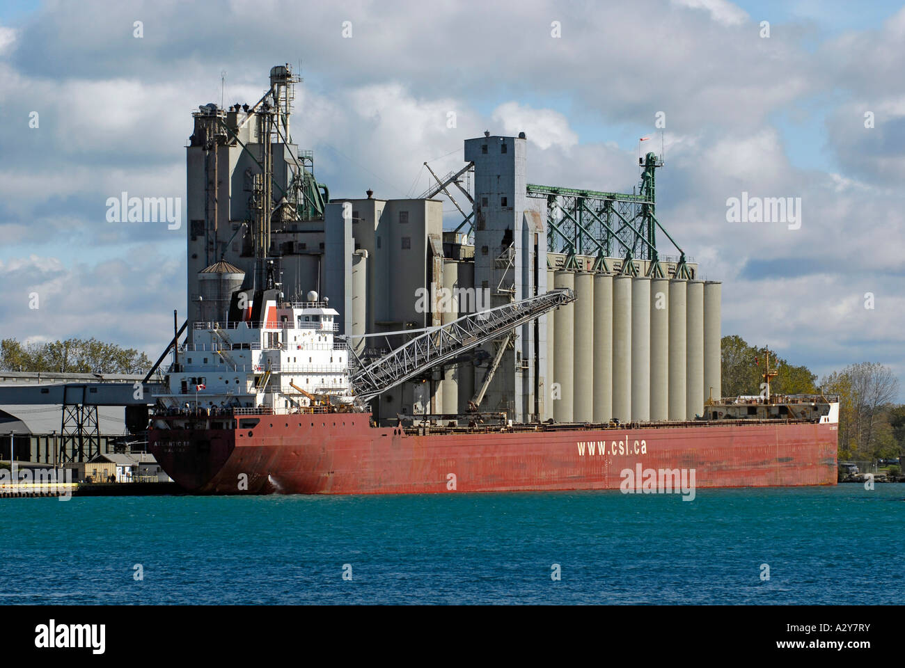 International and domestic Freighter Shipping on the St Clair River on ...