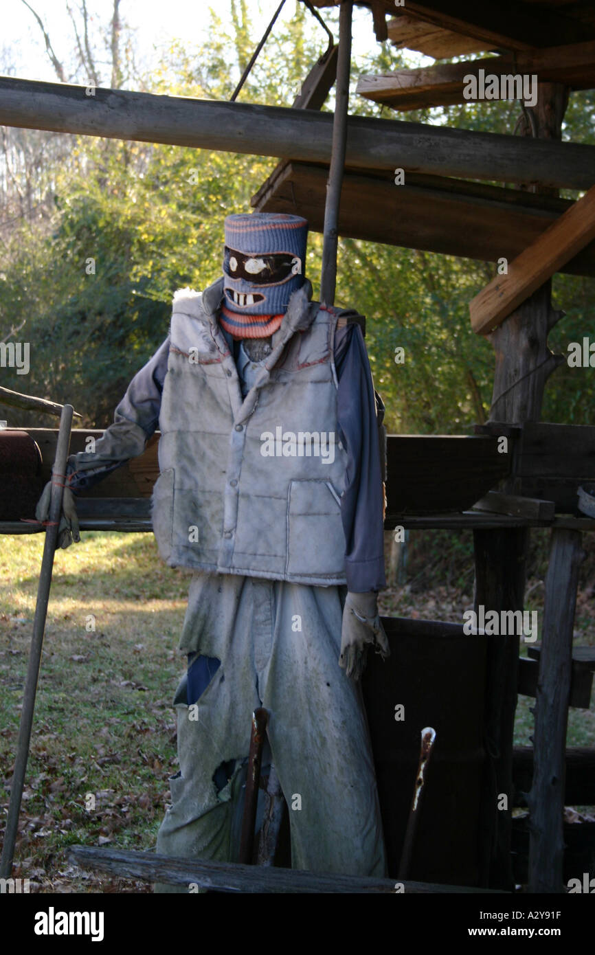 Scarecrow on a southern farm Stock Photo - Alamy