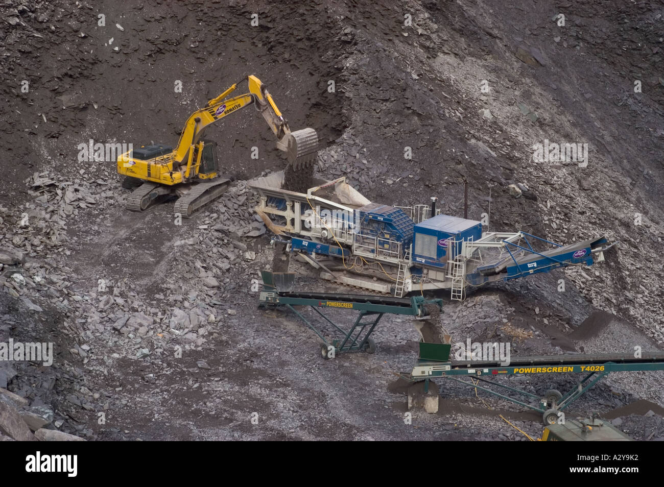 Extracting Slate ready to Process Slate Waste Recycling Bethesda Quarry ...