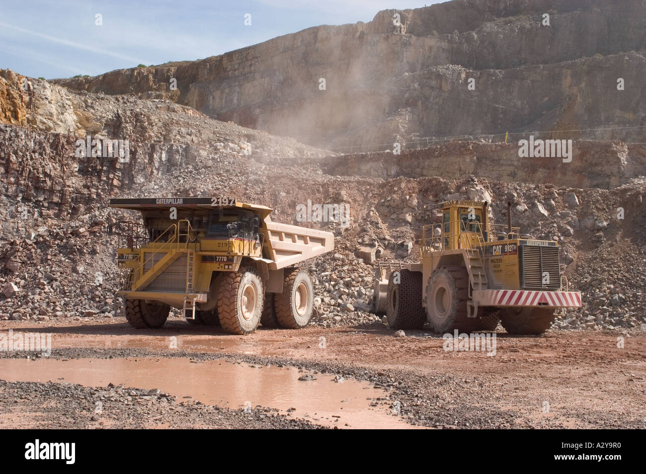 Machinery Cornelly Quarry Bridgend South Wales Stock Photo - Alamy