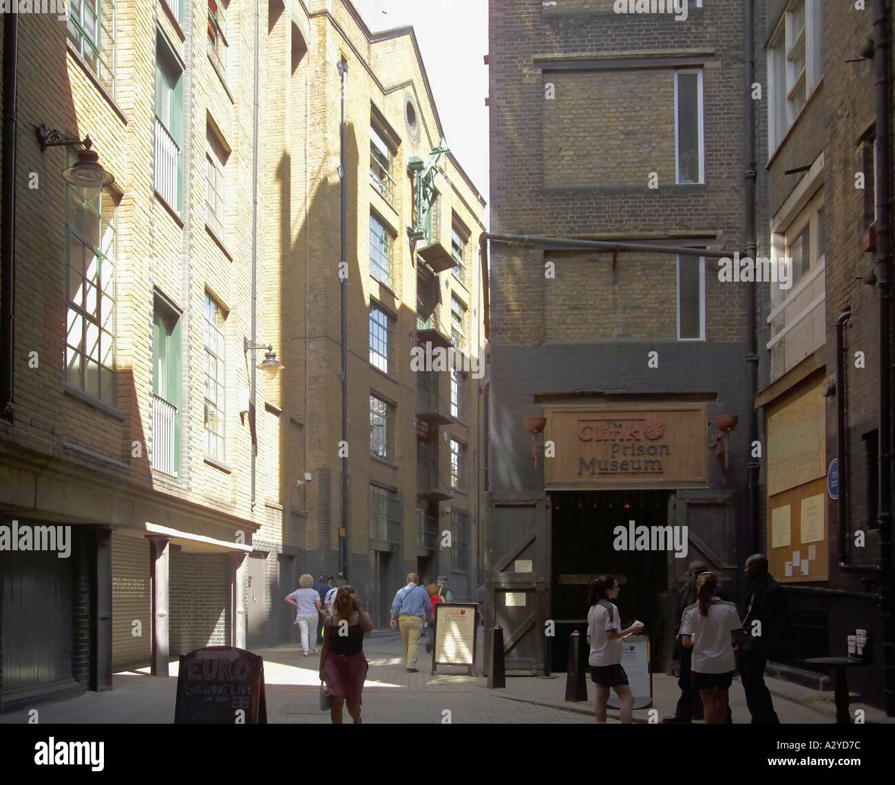 london thameside path river thames wharf wharves pickford wharf site of ...