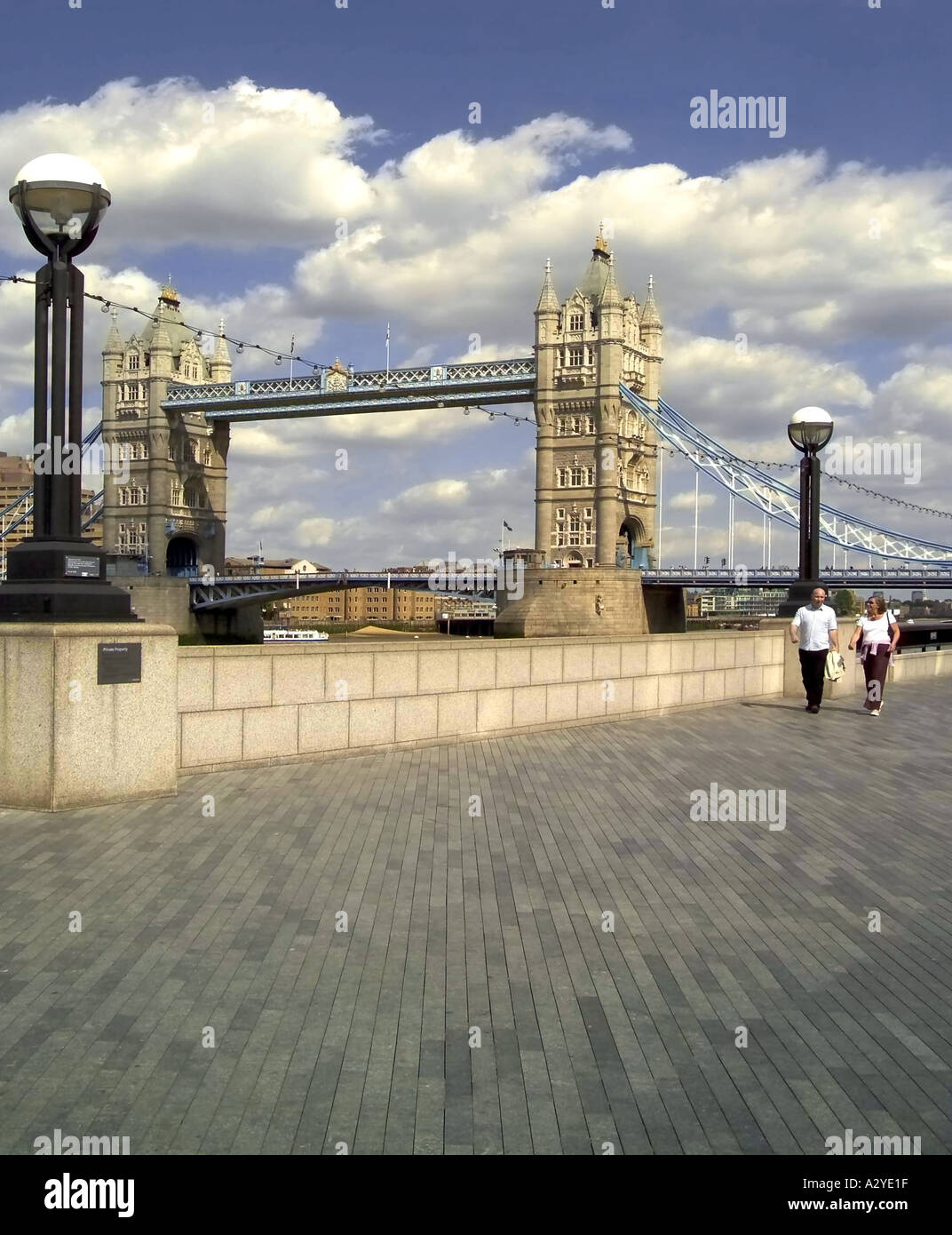 england london river thames tower bridge Stock Photo - Alamy