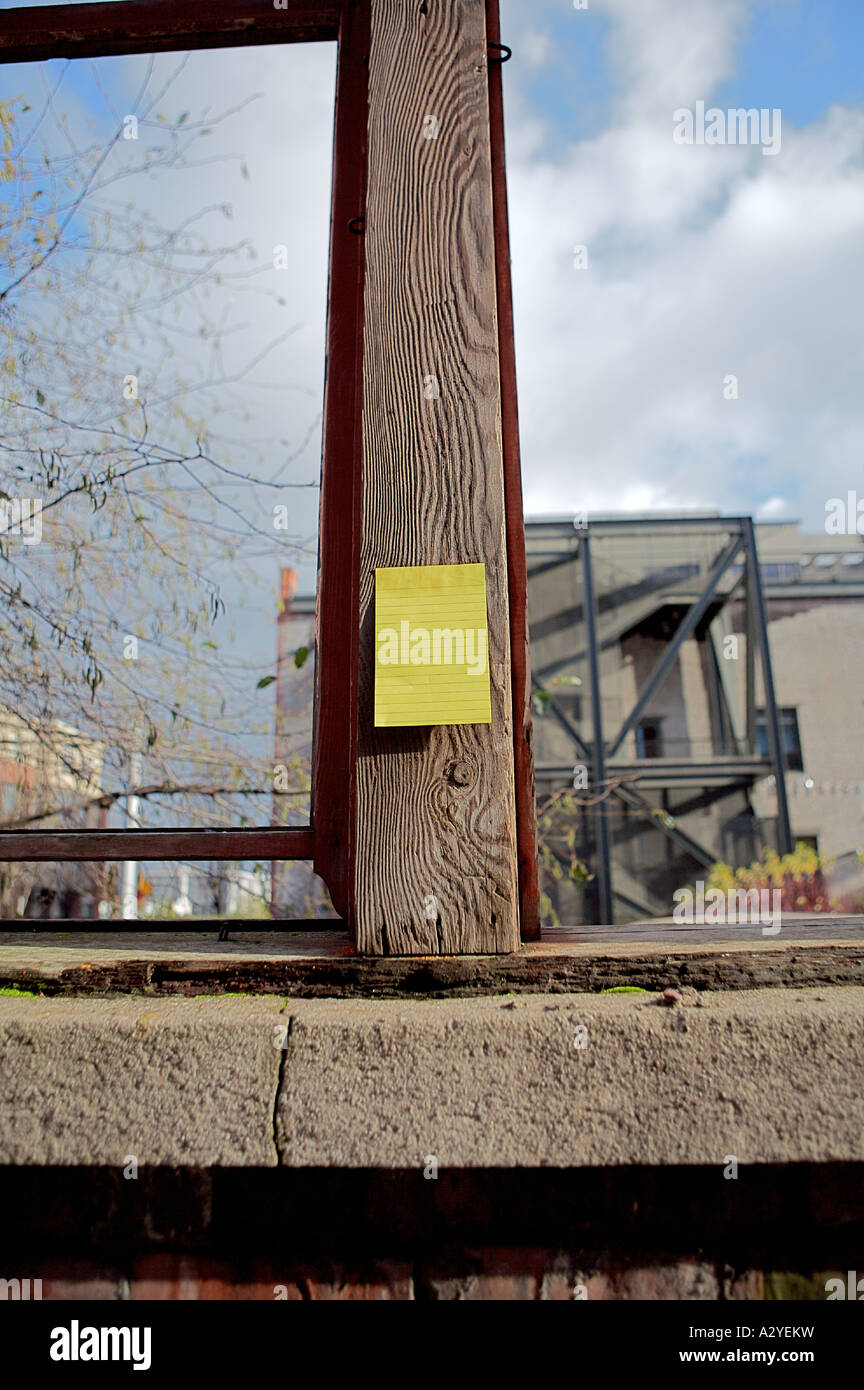 post it blank sign Stock Photo - Alamy