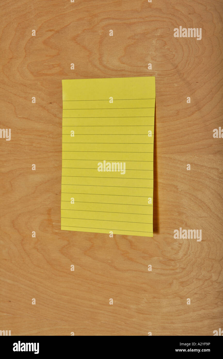 post it sign blank sign Stock Photo - Alamy