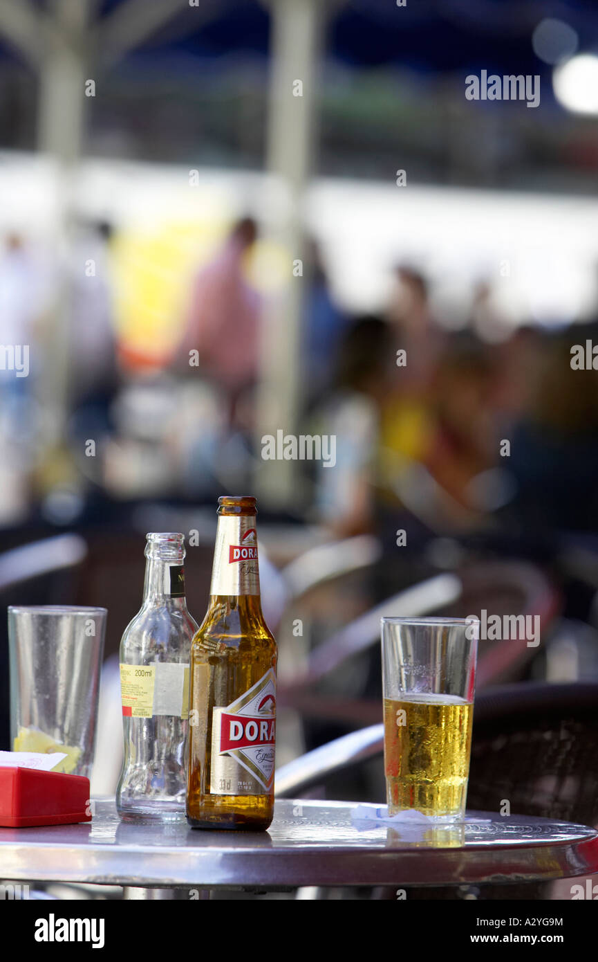 Empty bottles in the street hi-res stock photography and images - Alamy