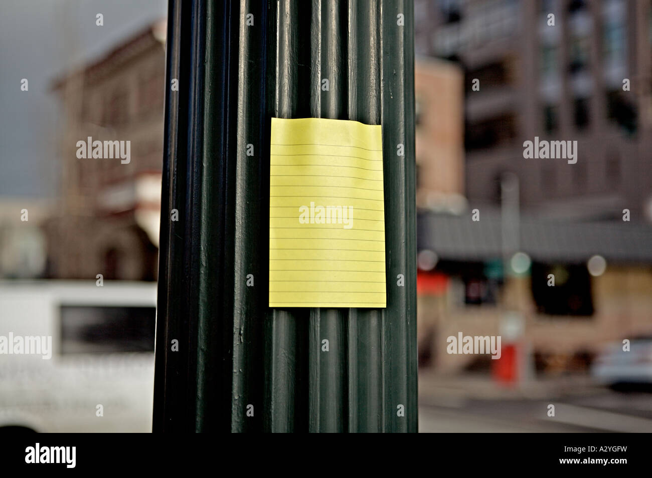 post it blank sign Stock Photo - Alamy