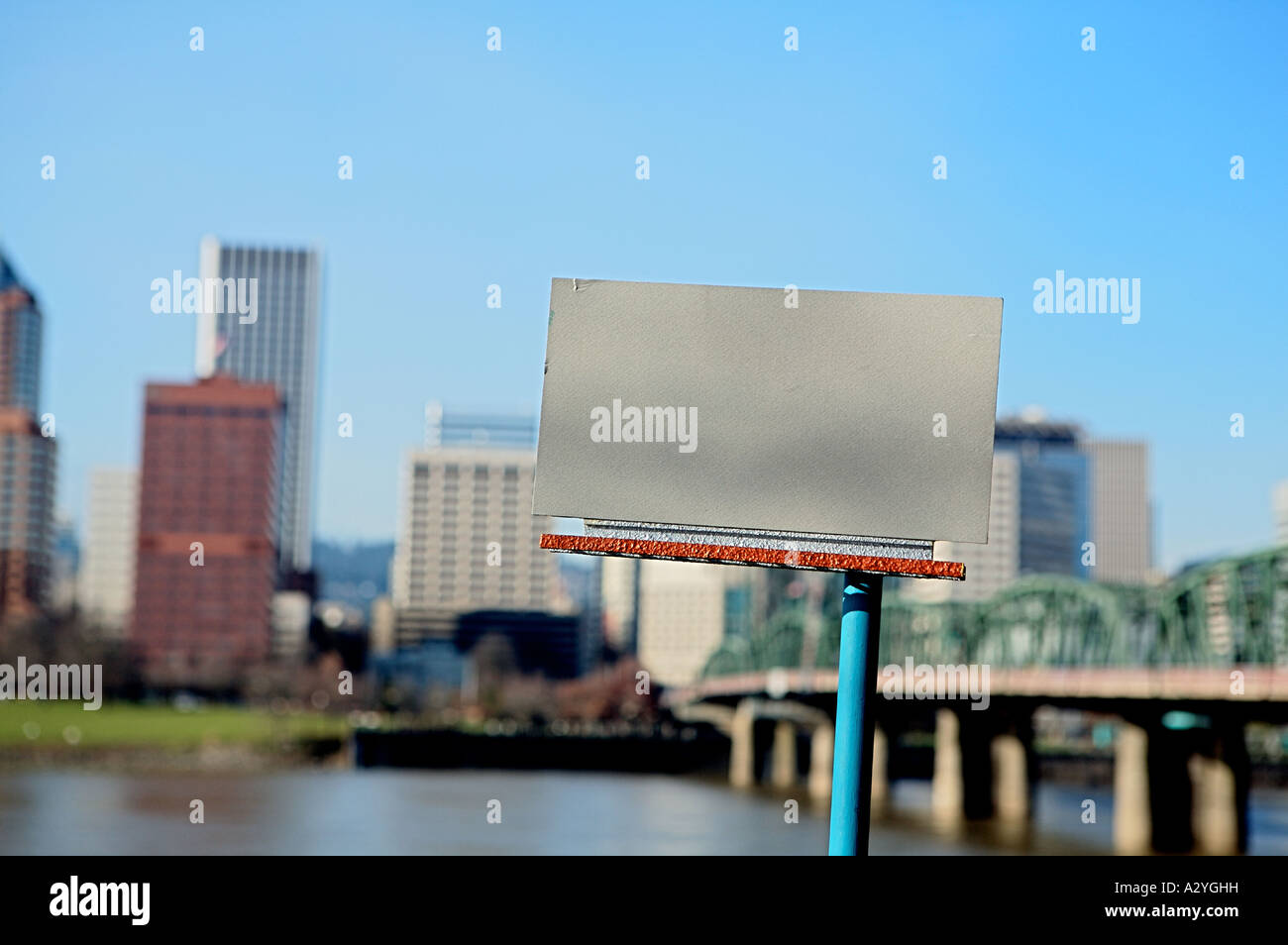 post it blank sign Stock Photo - Alamy