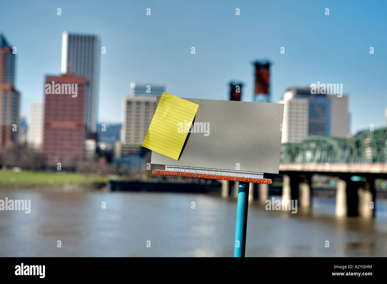 post it blank sign Stock Photo - Alamy