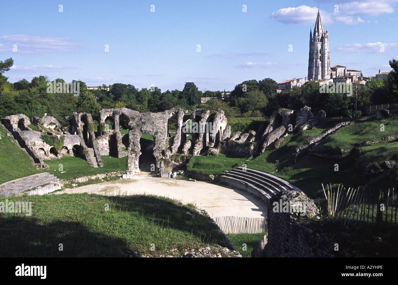 Amphitheater of saintes hi-res stock photography and images - Alamy