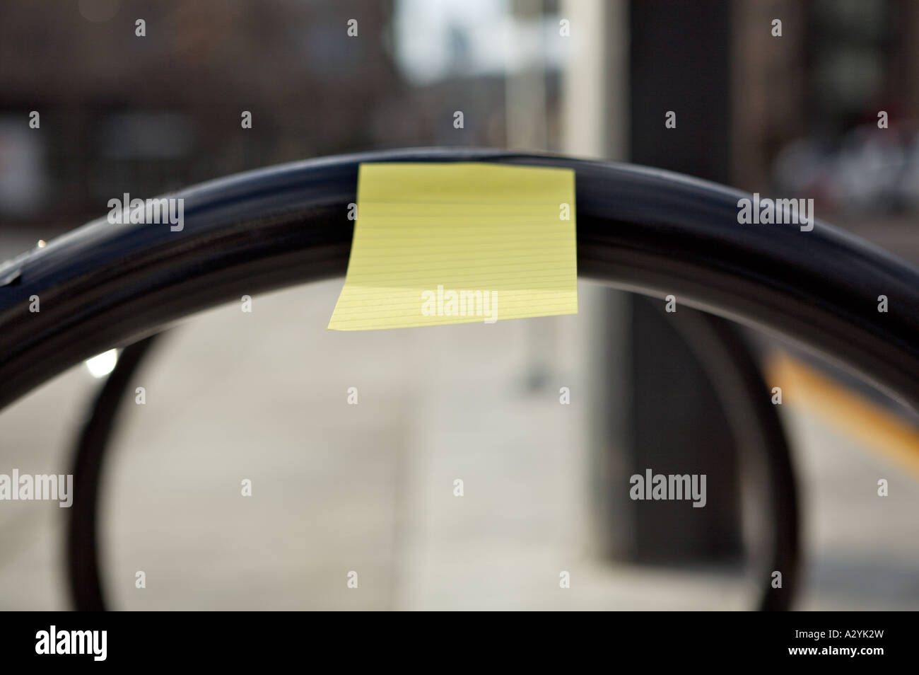 note blank sign Stock Photo - Alamy