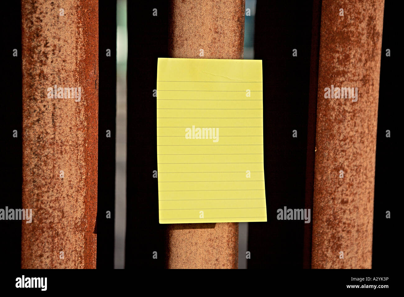 note blank sign Stock Photo - Alamy