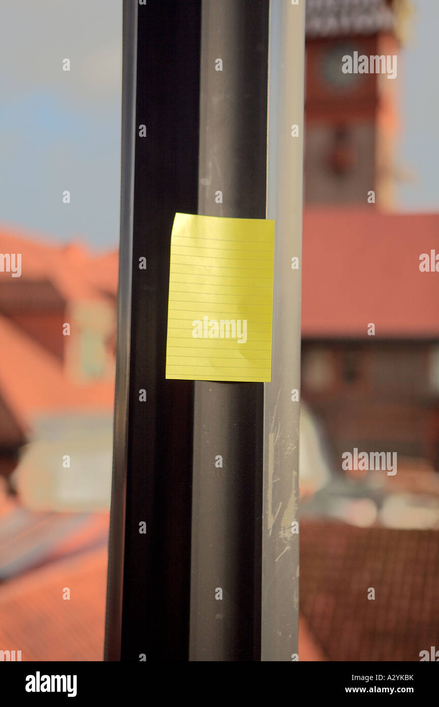 post it notepad blank note Stock Photo - Alamy