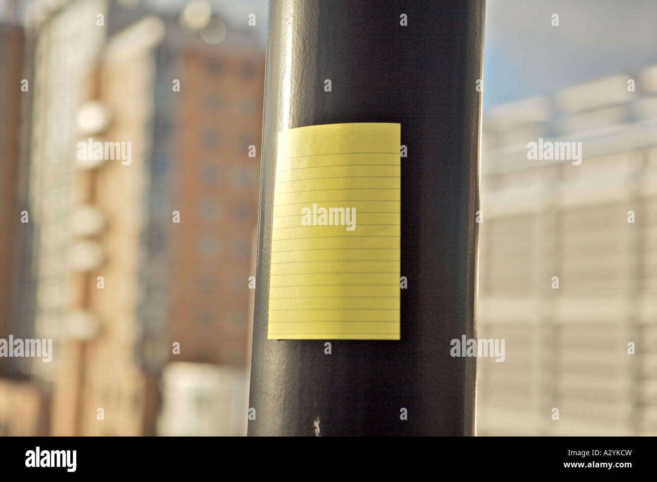 post it notepad blank note Stock Photo - Alamy