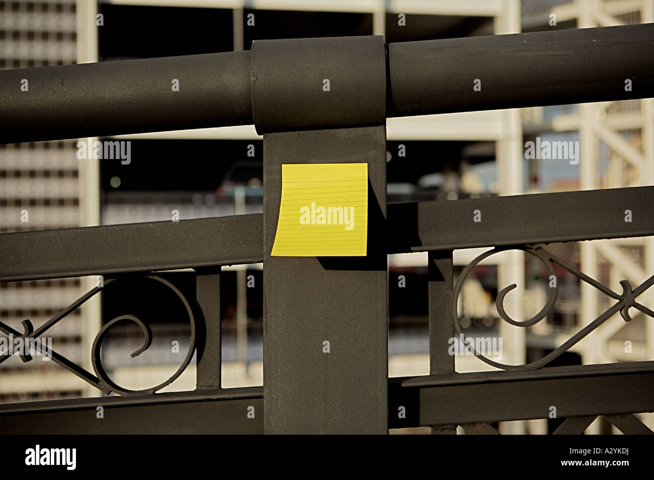 post it notepad blank note Stock Photo - Alamy