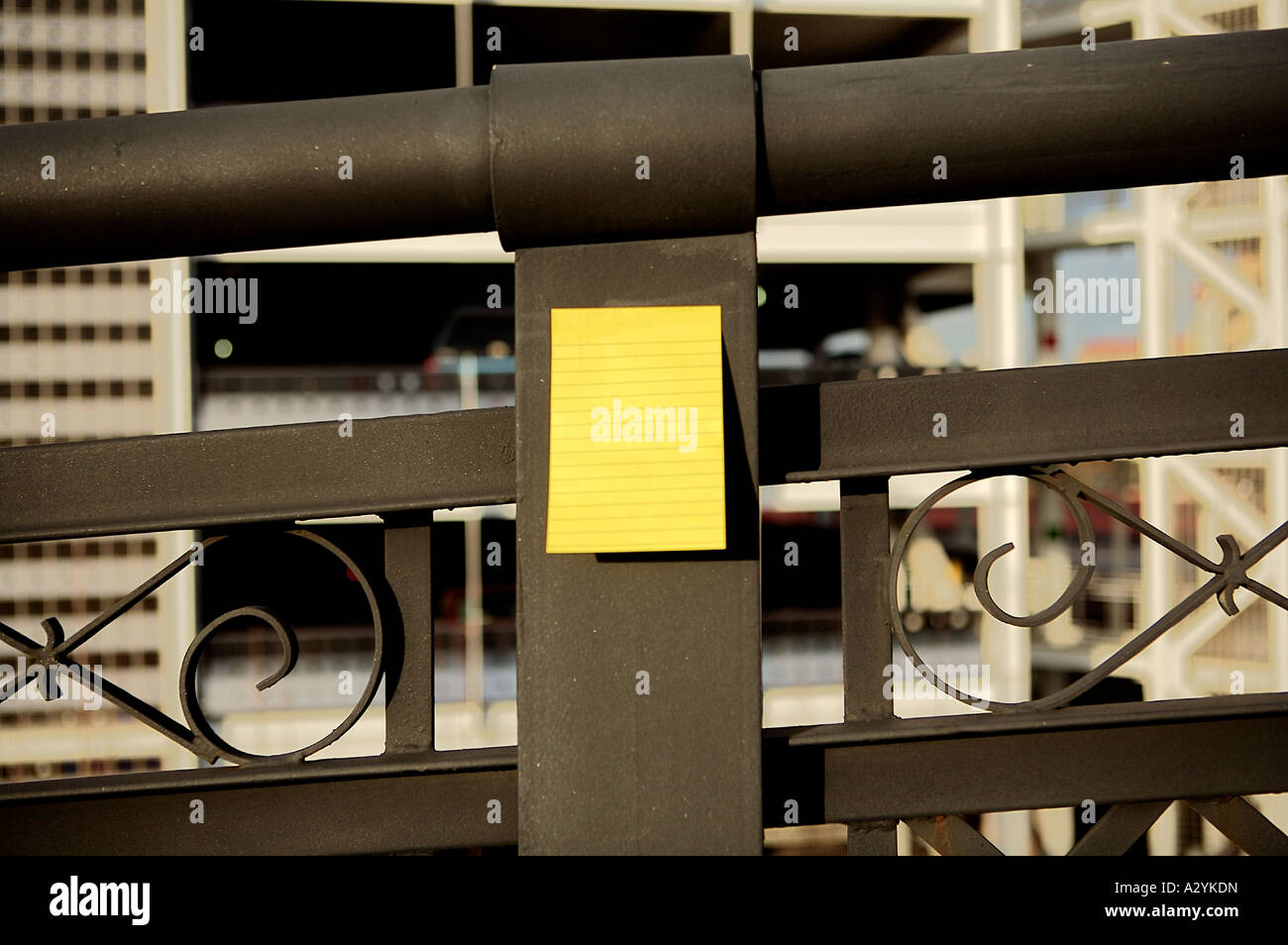 post it notepad blank note Stock Photo - Alamy