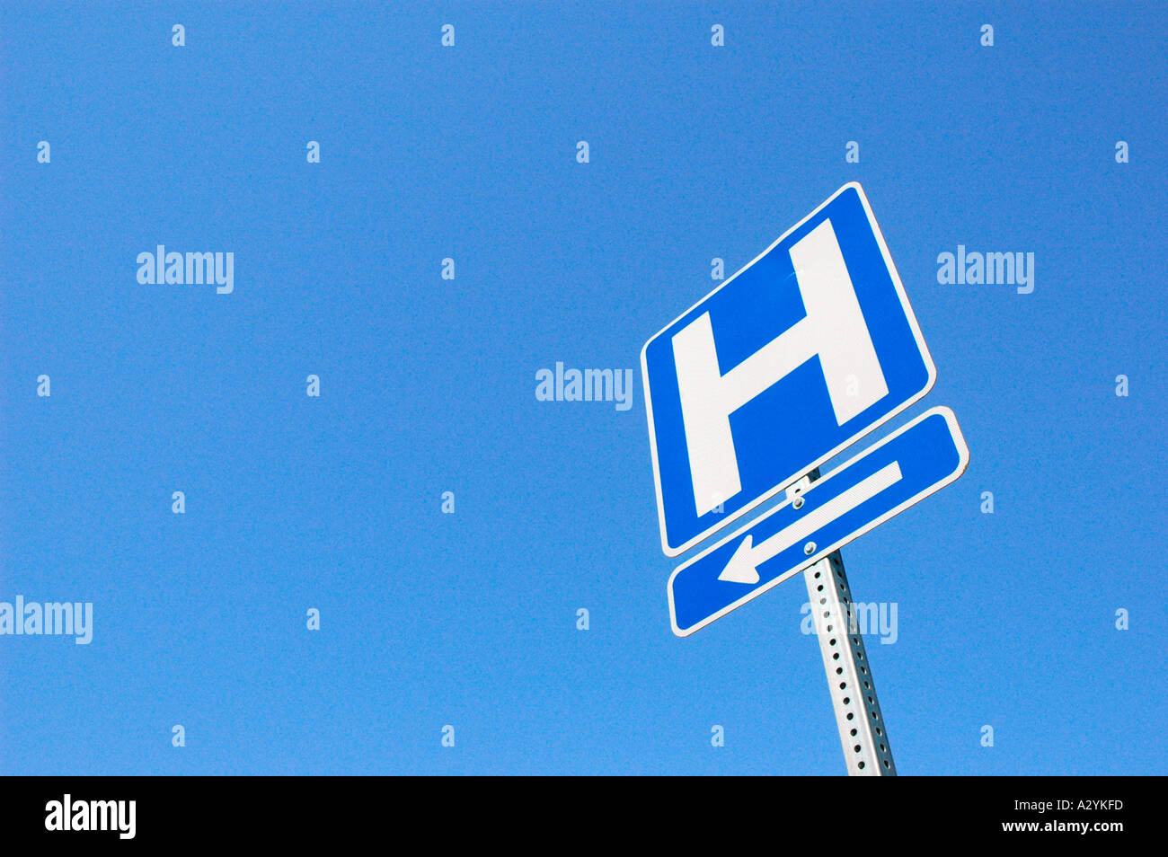 Hospital sign and directions for drivers to get there Stock Photo - Alamy