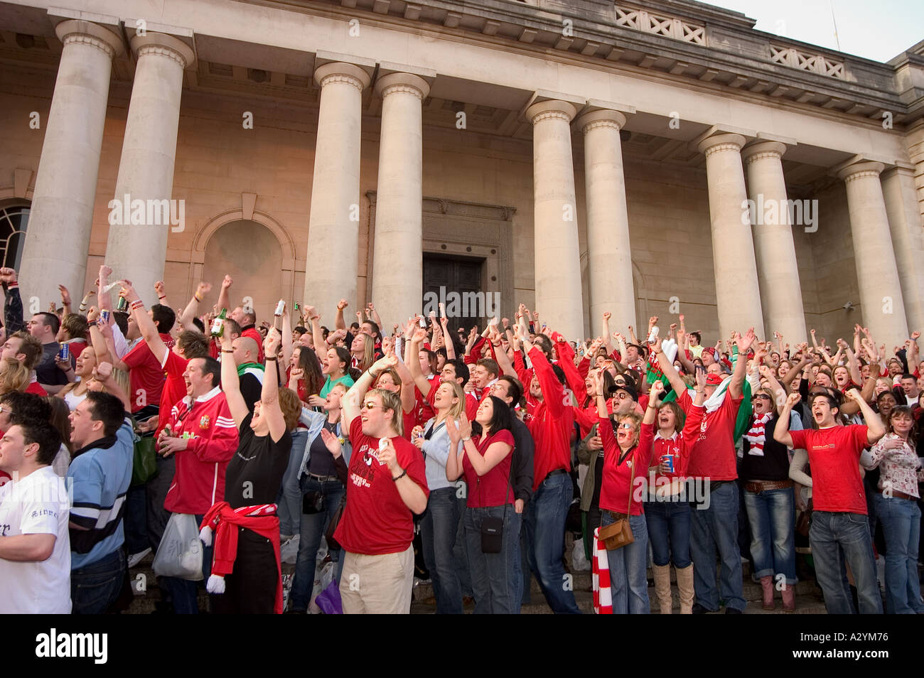 Welsh rugby fans happy hi-res stock photography and images - Alamy