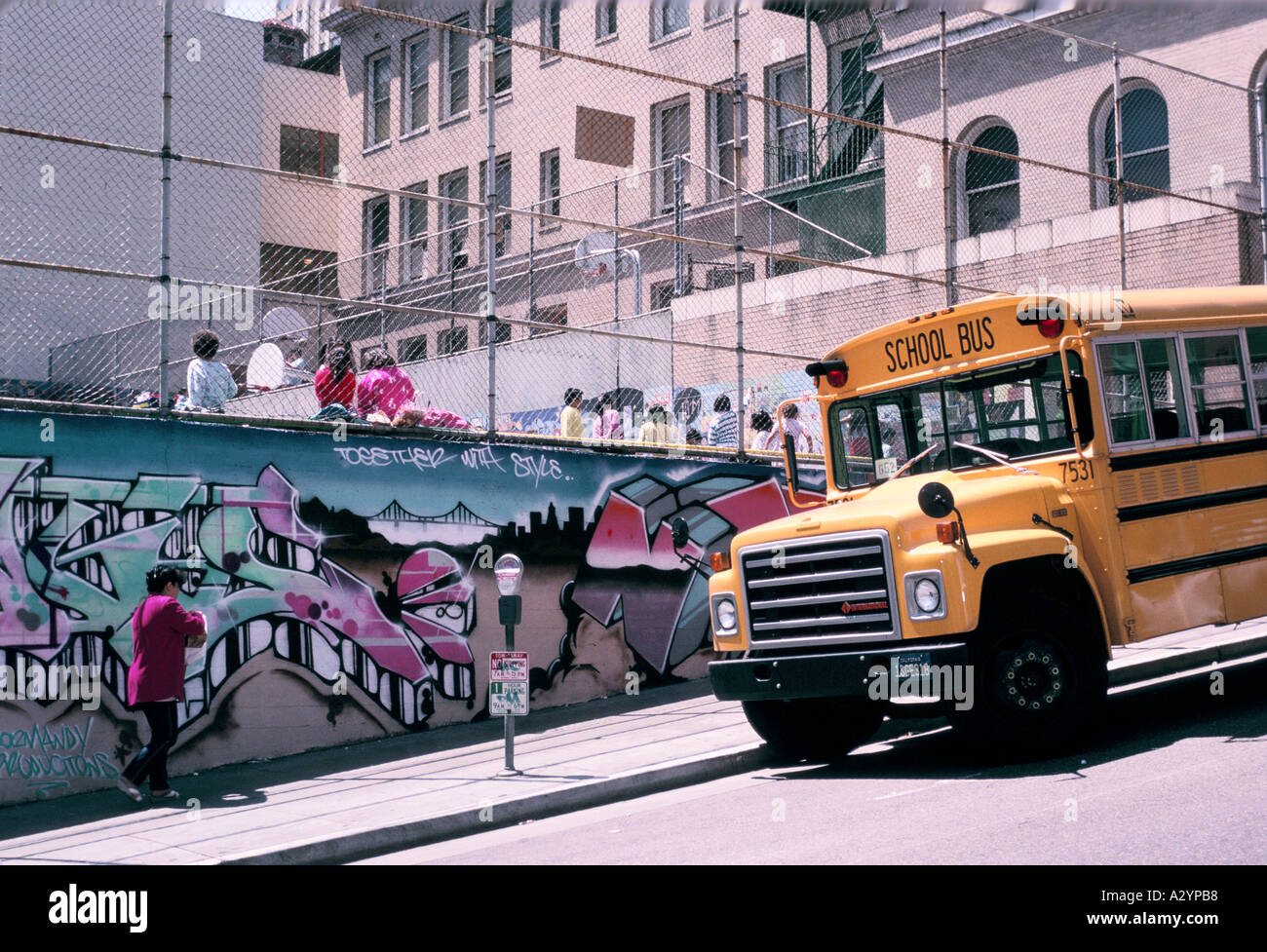 San francisco school bus hi-res stock photography and images - Alamy