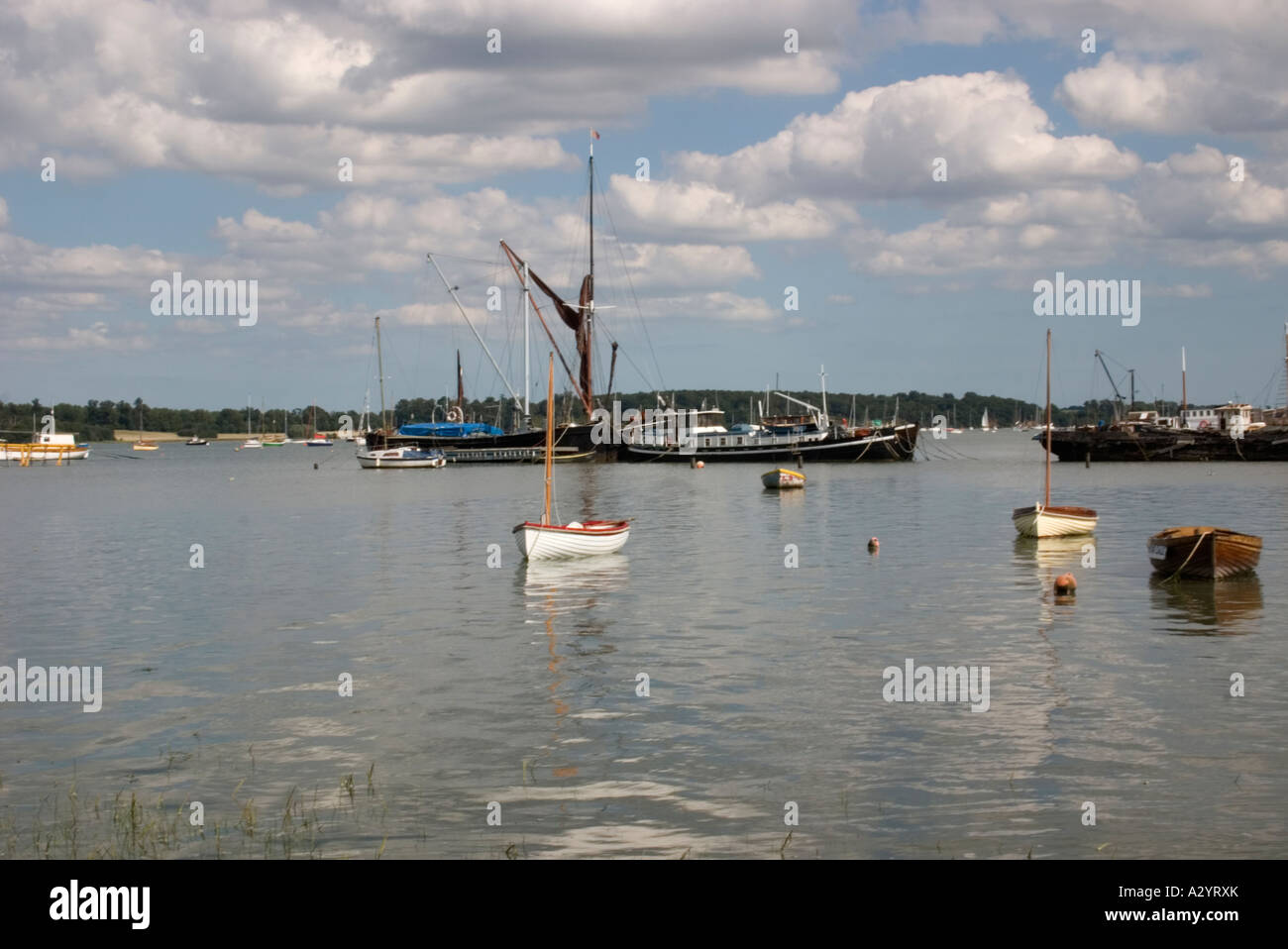 Sailing barge pin mill hi-res stock photography and images - Alamy