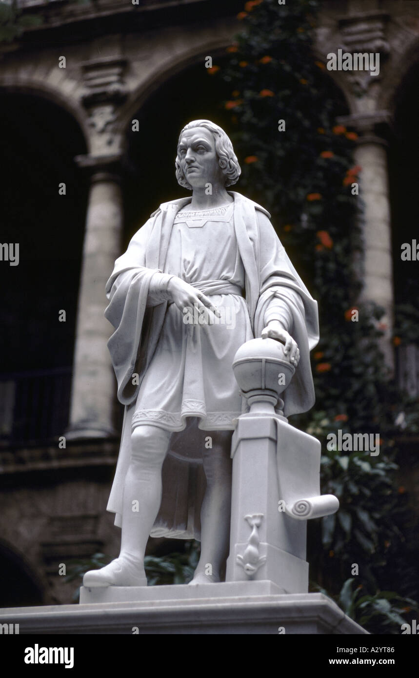 White marble statue in Lenin Park, Havana, Cuba Stock Photo - Alamy