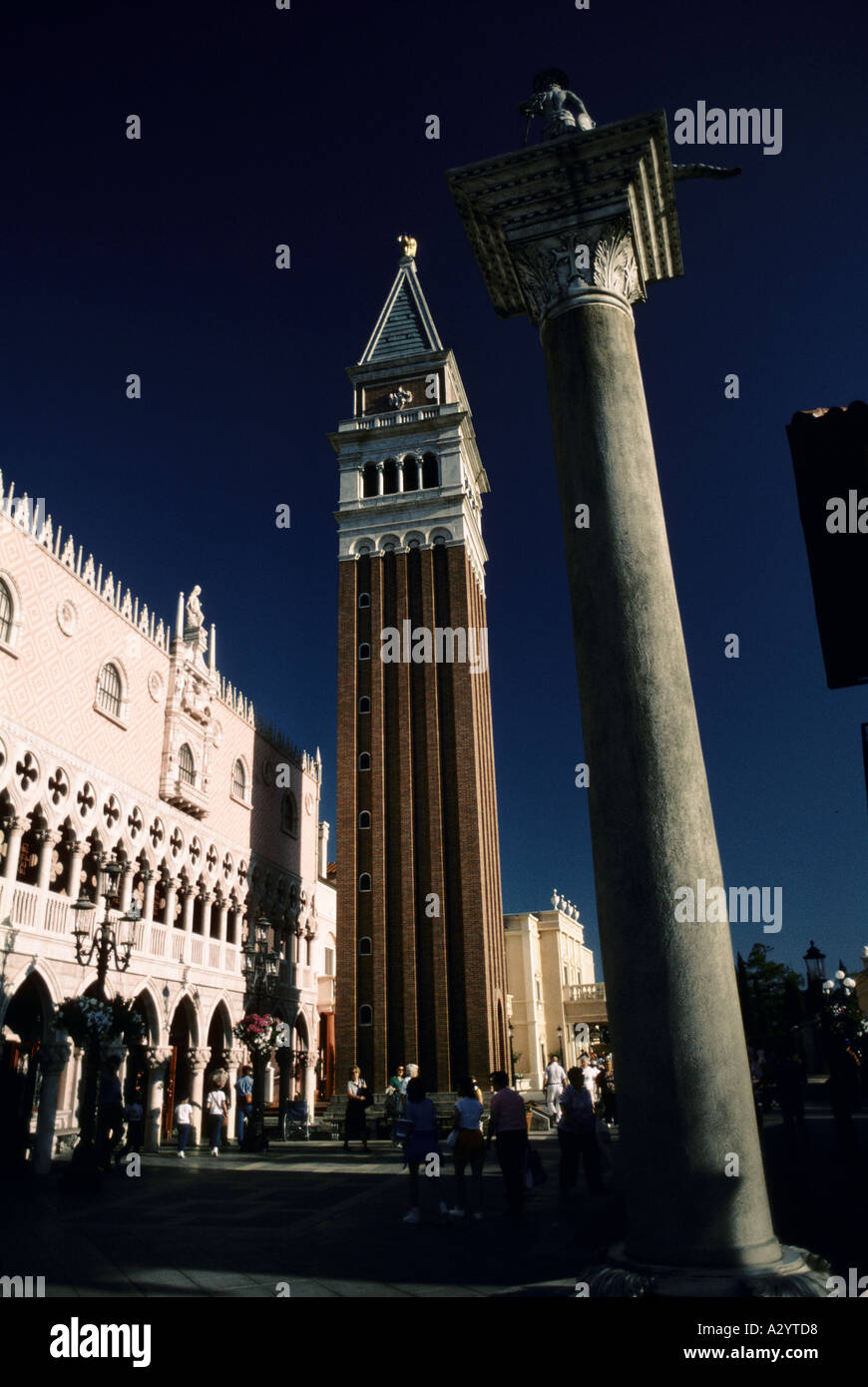 Epcot centre hi-res stock photography and images - Alamy