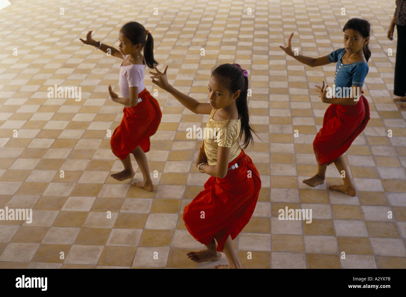 cambodia classical dance school phnom penh Stock Photo - Alamy