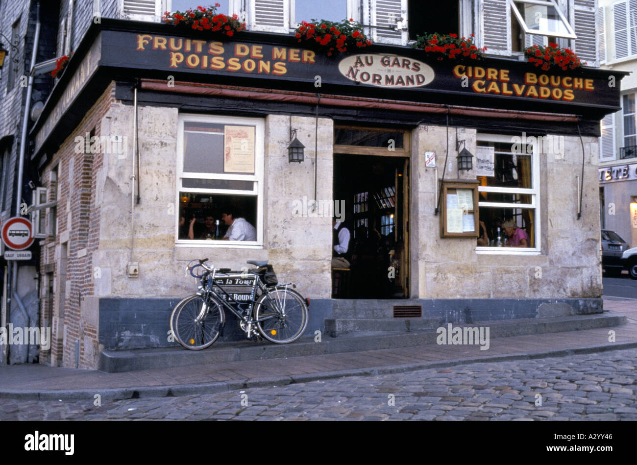 honfleur normandy fish shop france Stock Photo - Alamy