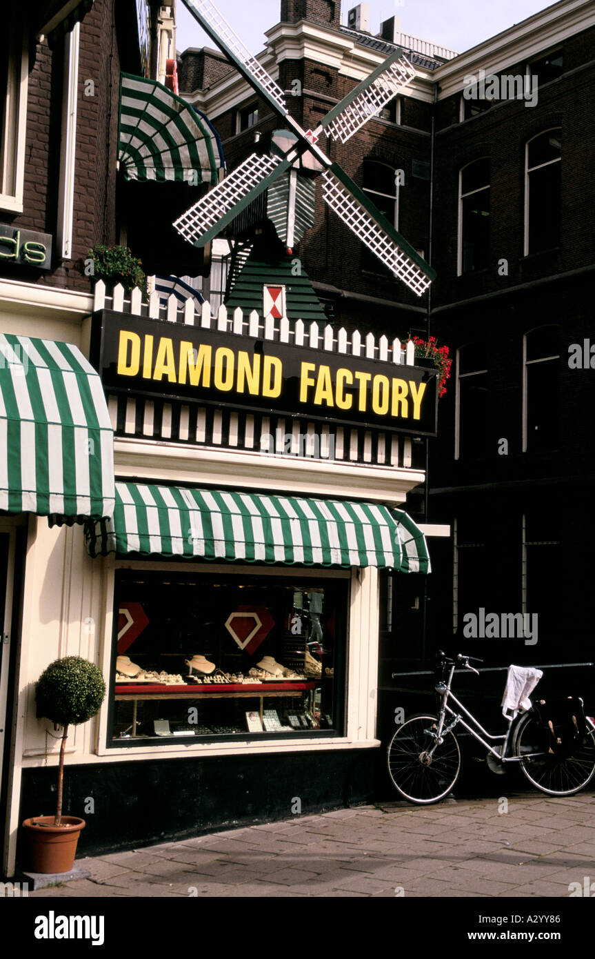 Heart of amsterdam hi-res stock photography and images - Alamy