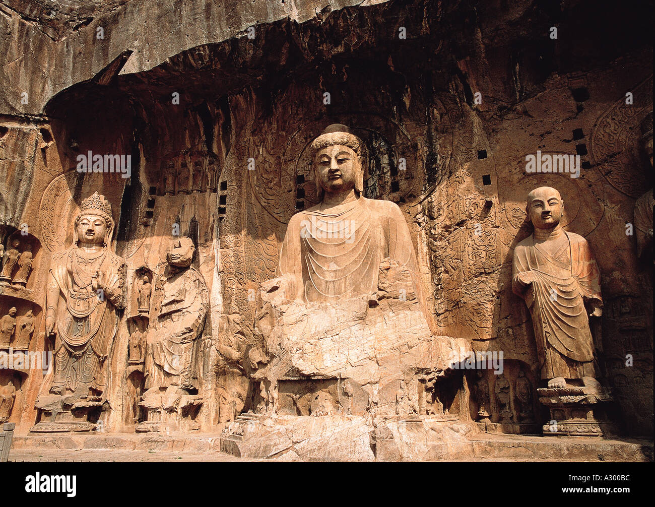 Long Men Caves He Nan China Stock Photo - Alamy
